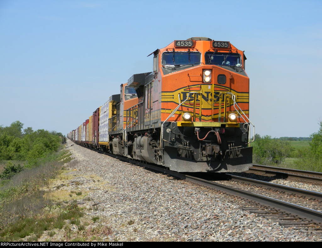 BNSF 4535